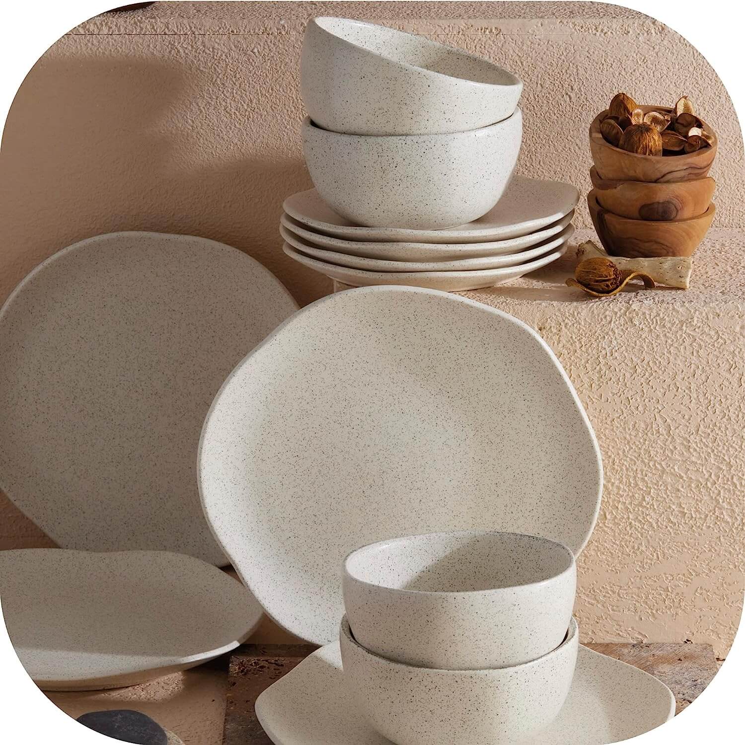 Melamine Plates vs Ceramic: Which Material Is Better?