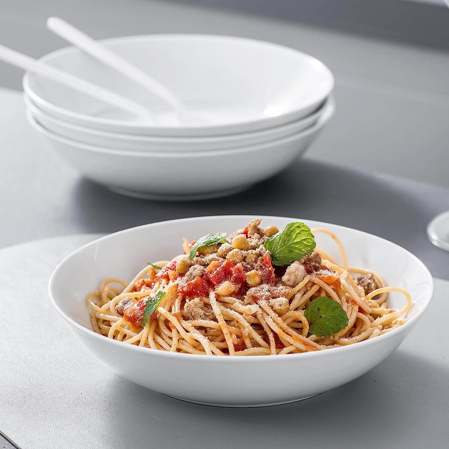 Vitrelle Glass vs Porcelain: Safe Dinnerware Guide for Families