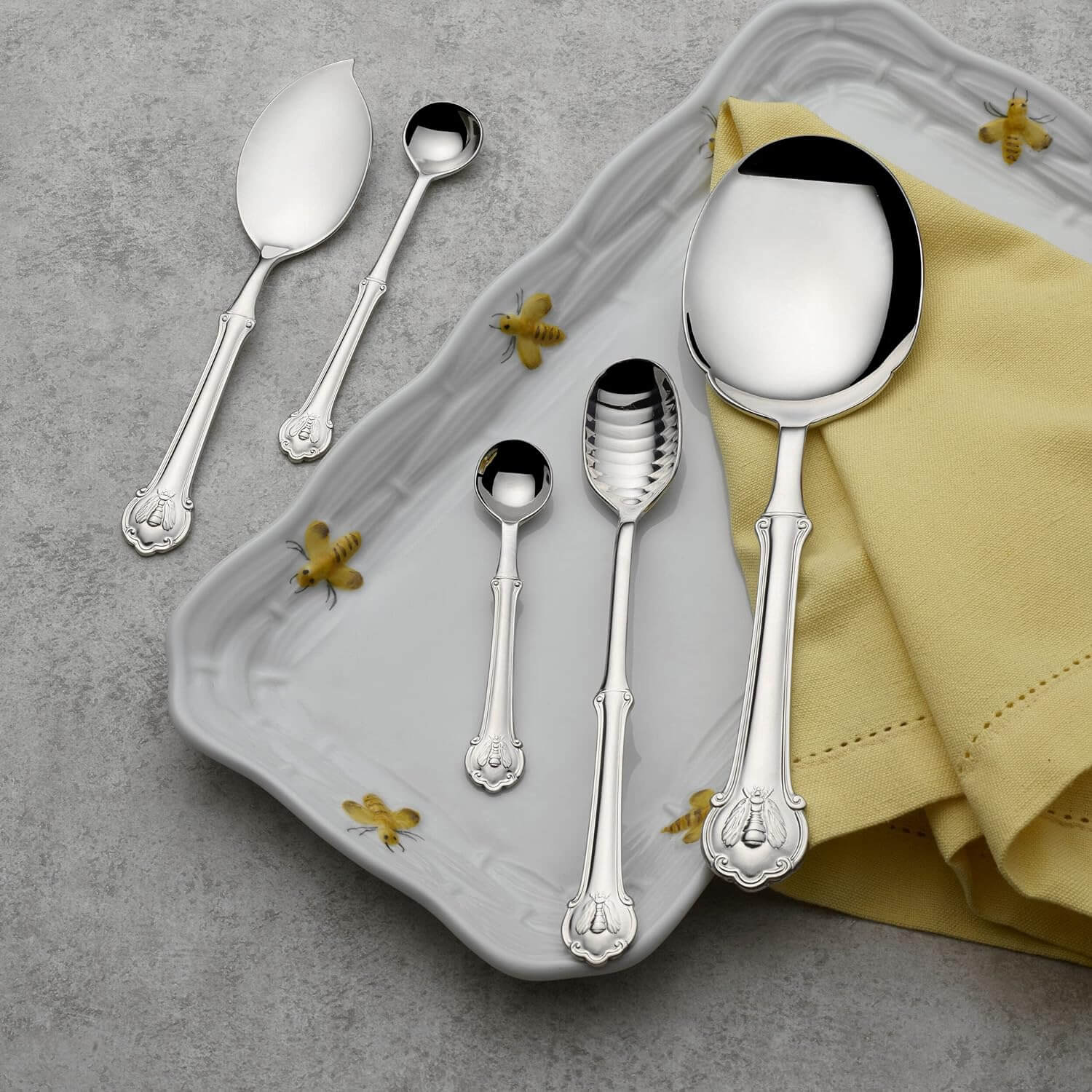 Stainless Steel Dinnerware Made in USA: 5 Best Brands